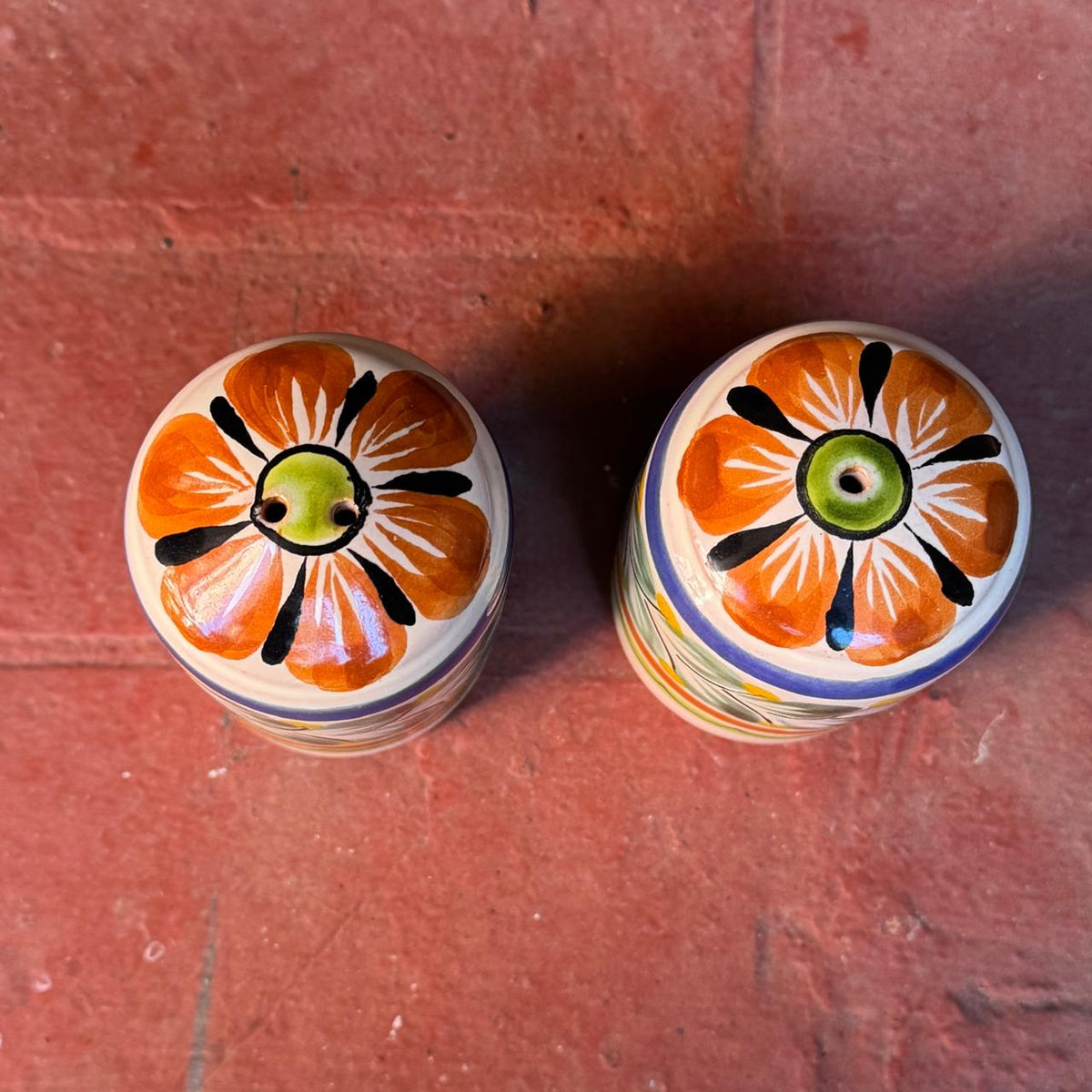 Small Cilindrical Salt and Pepper Shaker Set Green handcrafts mexico ...