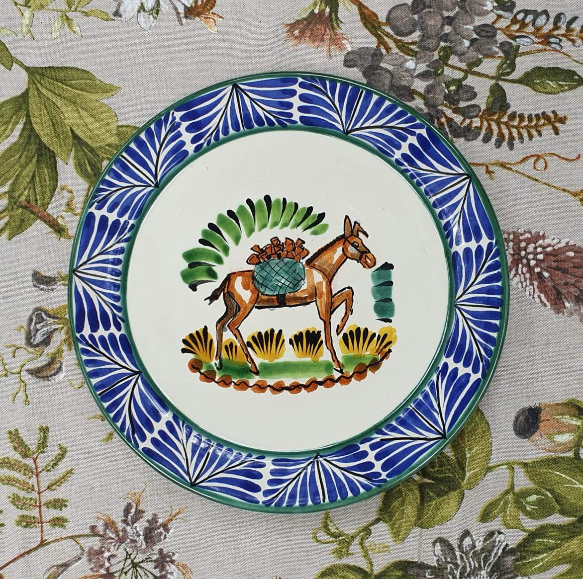 Donkey Plate Colors Majolica Table Decor handmade table for two – Gorky ...